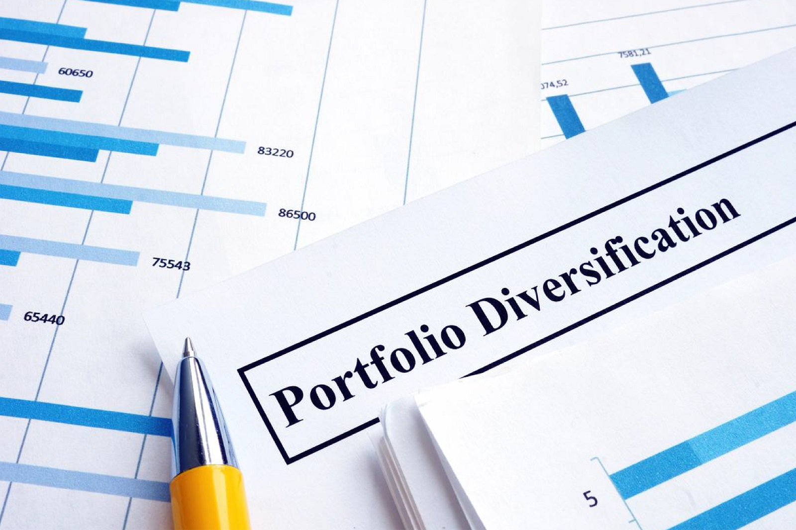 Diversification for Investor Success: 5 Key Benefits